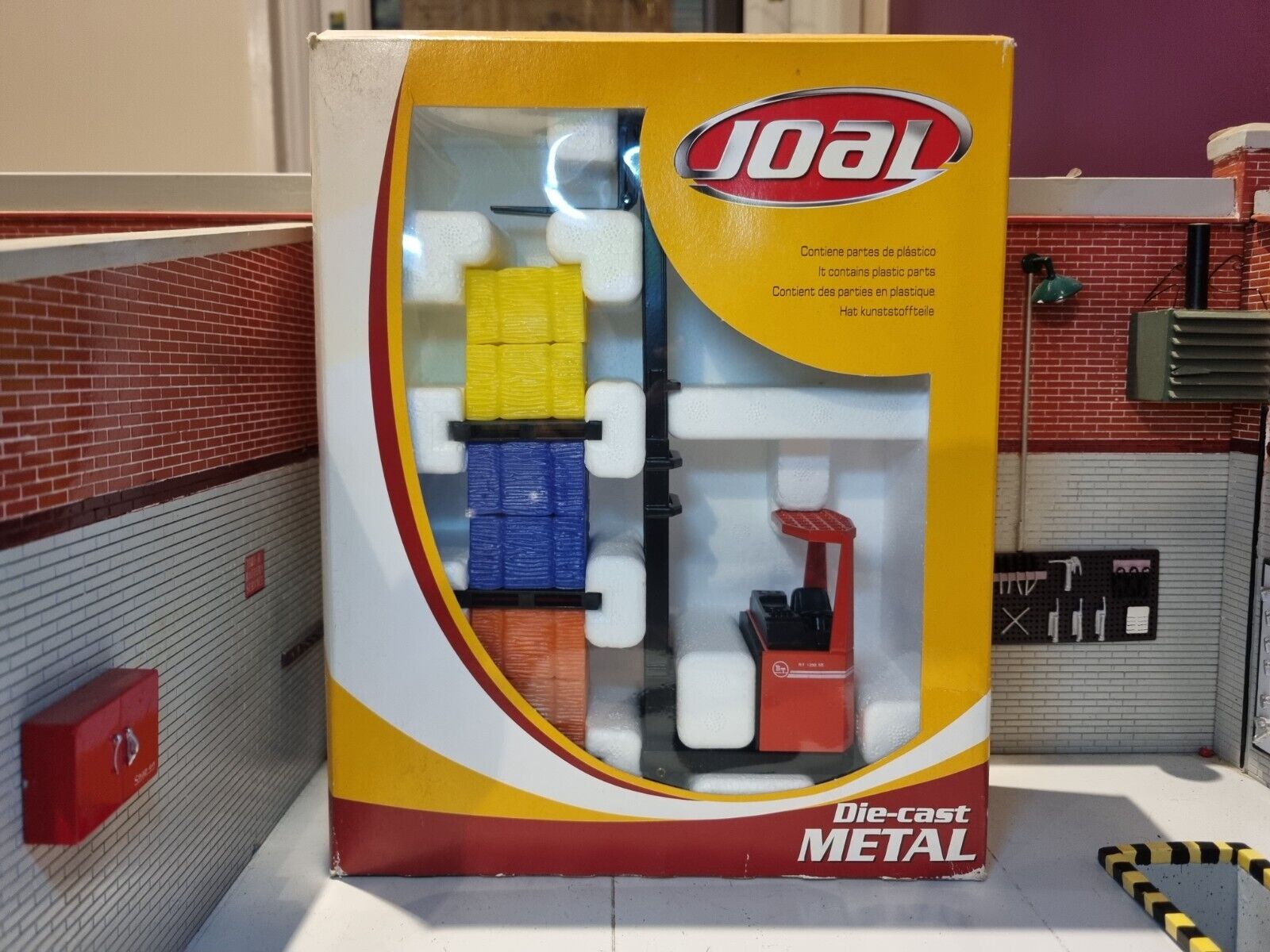 BT RT 1350 SE Forklift Reach Truck #188 Joal 1:24/1:25 – Emberton Imperial