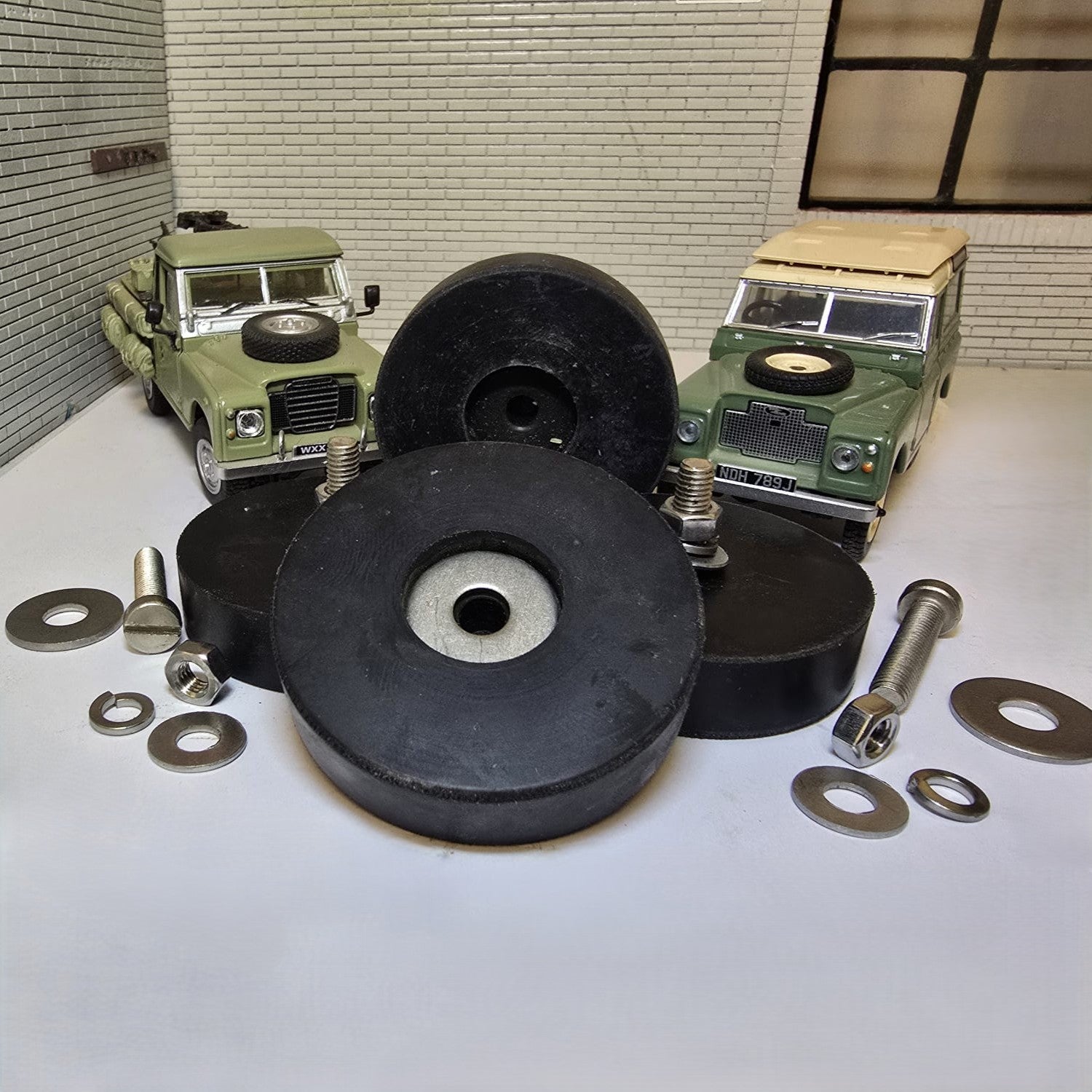 Series 2 2a 3 Bonnet Spare Wheel Buffers & Stainless Bolts 336473 Kit ...