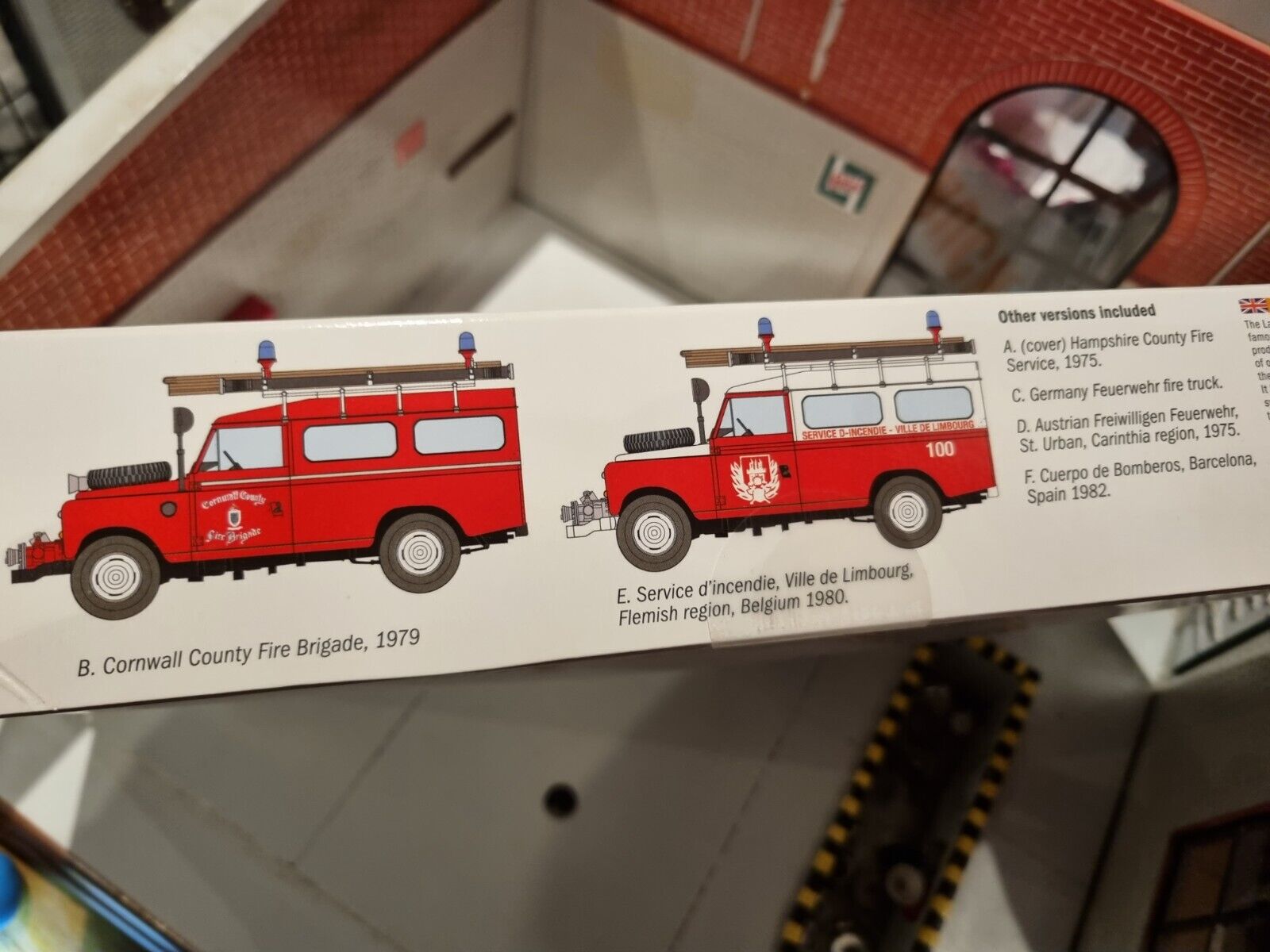 Land Rover Series 3 Fire Engine LHD/RHD 3660 Italeri Model KIT 1:24 ...