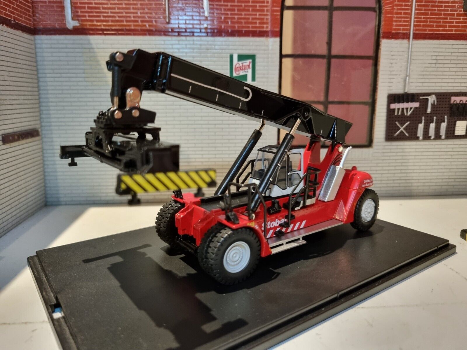Stobart Konecranes Reach Stacker Truck 76KRS005 Oxford Diecast 1:76 ...