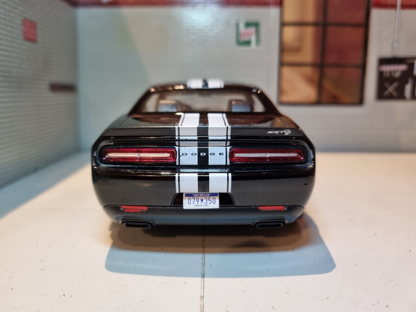 Dodge 2018 Challenger SRT Hellcat Widebody 79350 Motormax 1:24 ...