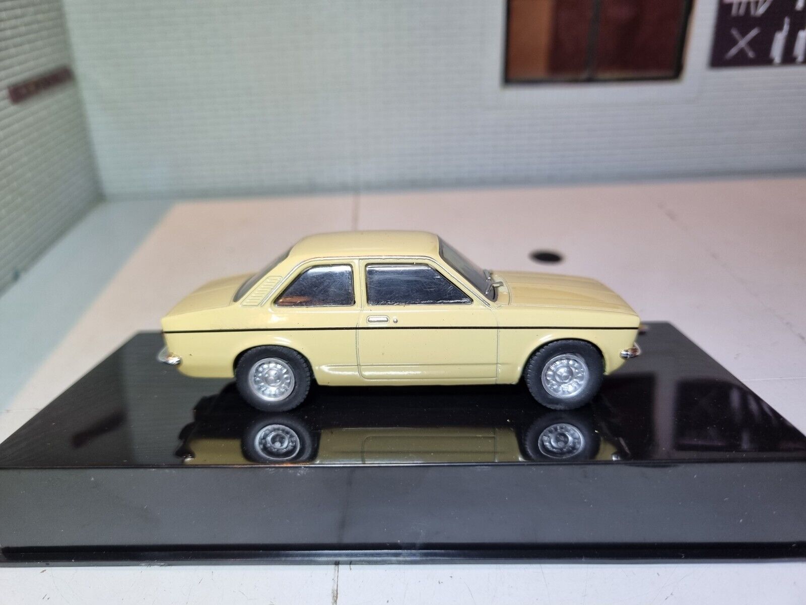 Chevrolet 1976 Chevette SL 1:43 – Emberton Imperial