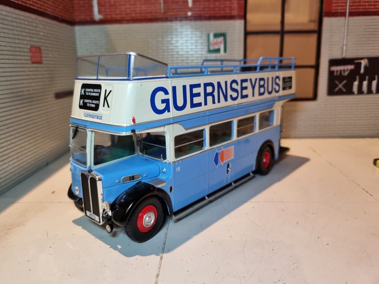 AEC 1947 Regent 3 Guernsey Open Top Ex Magazine 1:43 – Emberton Imperial
