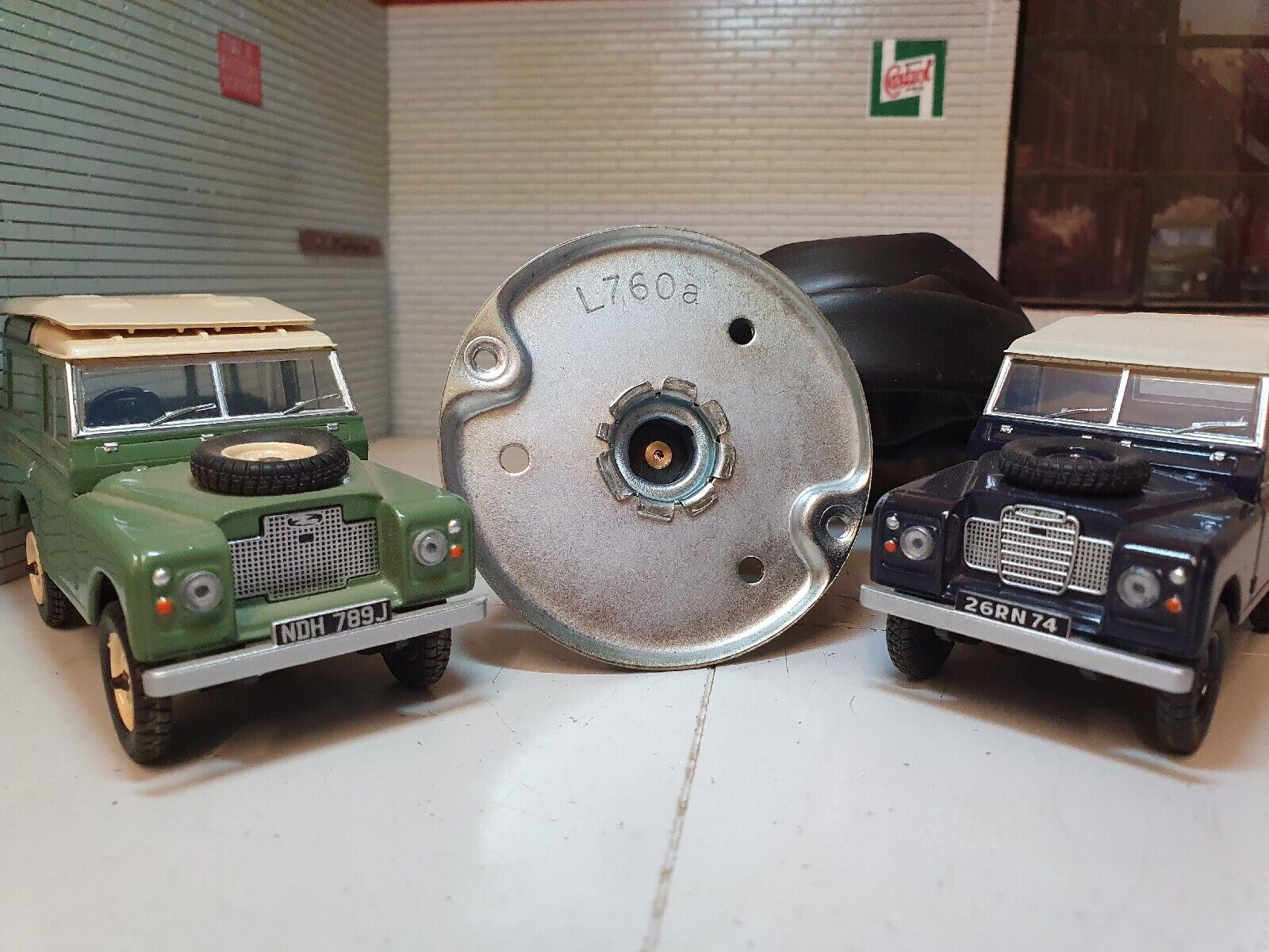 Land Rover Series 2a, Early 3 Sidelight Bulb holders Lamp Lucas Type L ...