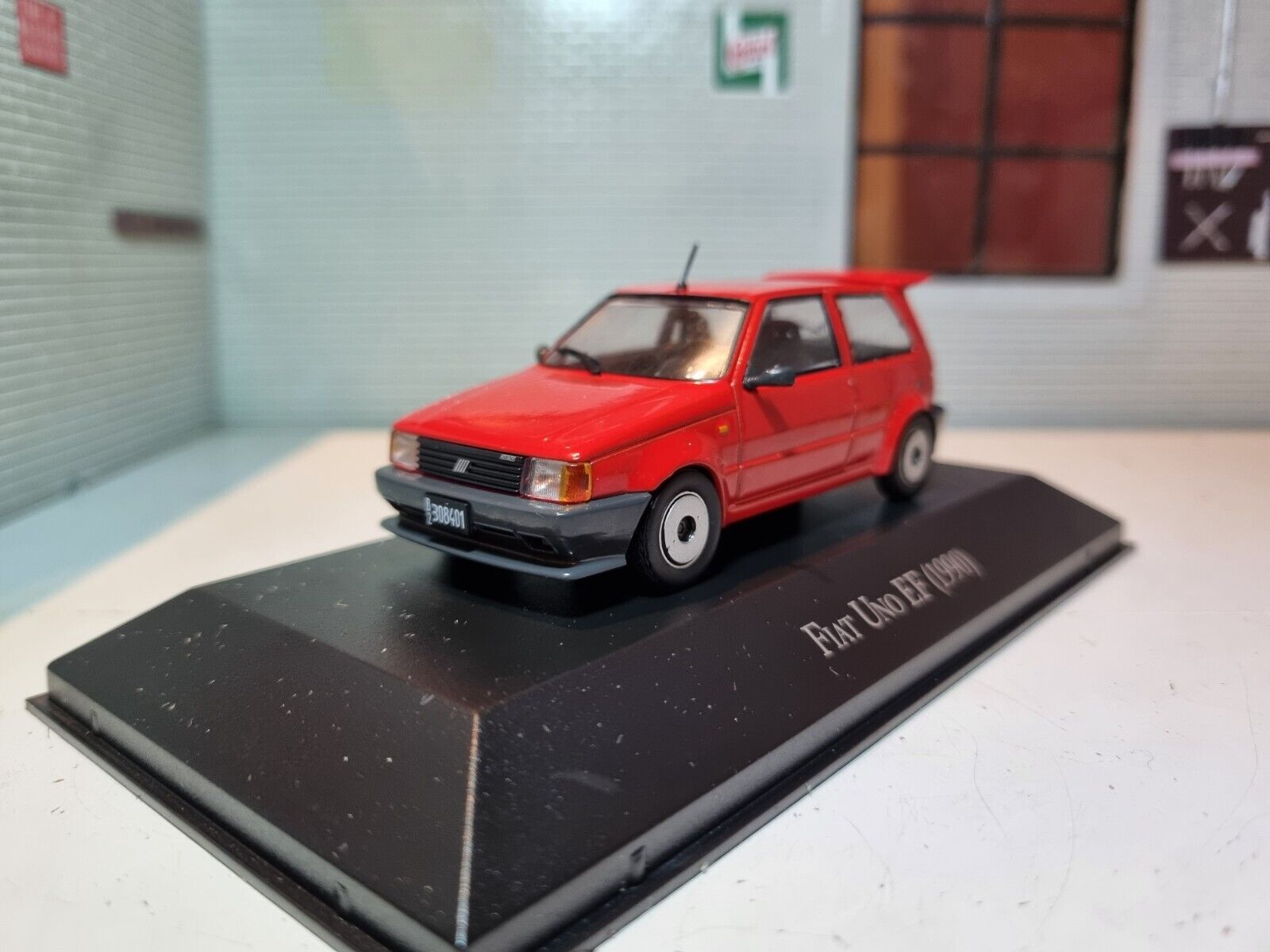 Fiat 1990 Uno EF 1:43 – Emberton Imperial