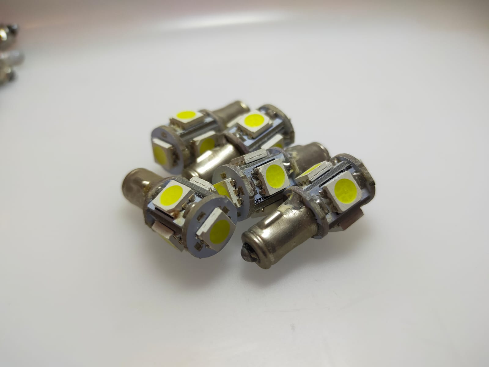 BA7S Bayonet LED / Filament Bulbs – Emberton Imperial