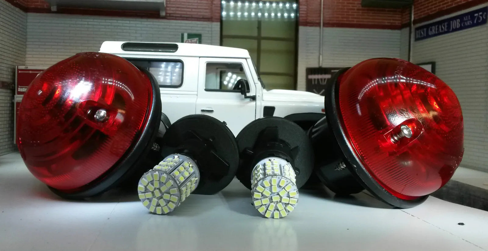 Land Rover Defender 1994> TDI TD5 TDCI Brake/Tail Light/Lamp Genuine W ...