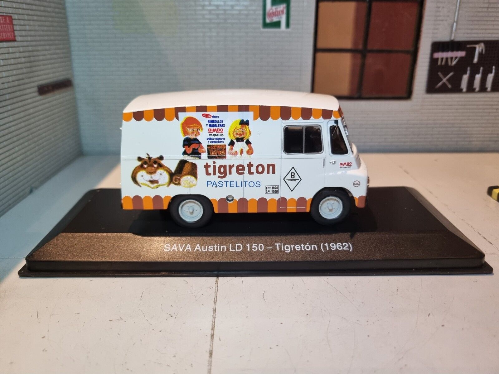 SAVA 1962 Austin LD 150 Tigreton Ex Magazine 1:43 – Emberton Imperial