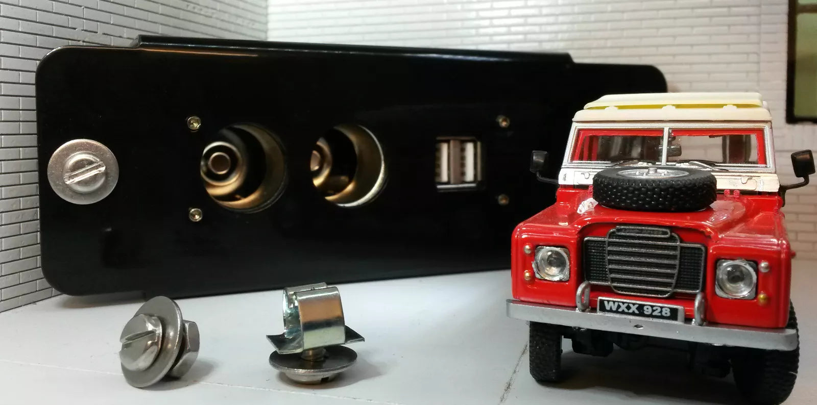 Auxiliary Dash USB Power Outlet Panel Land Rover Series 1, 2, 2a (Opti ...