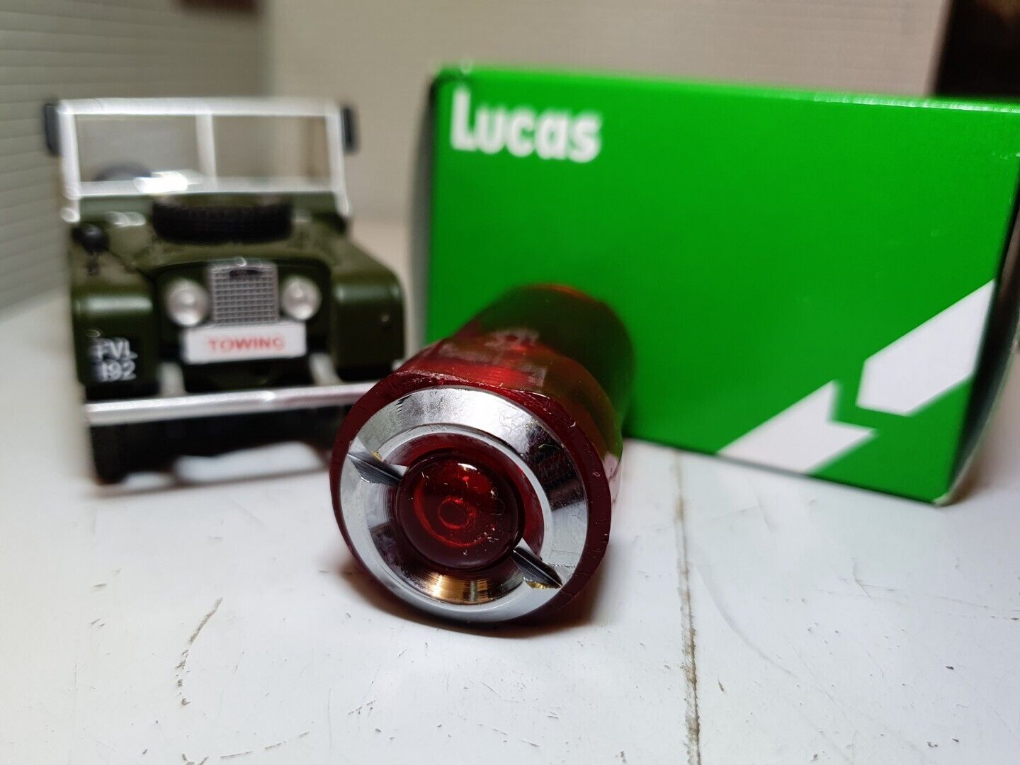 Lucas 238018 Red Ignition Warning Light WL11 – Emberton Imperial