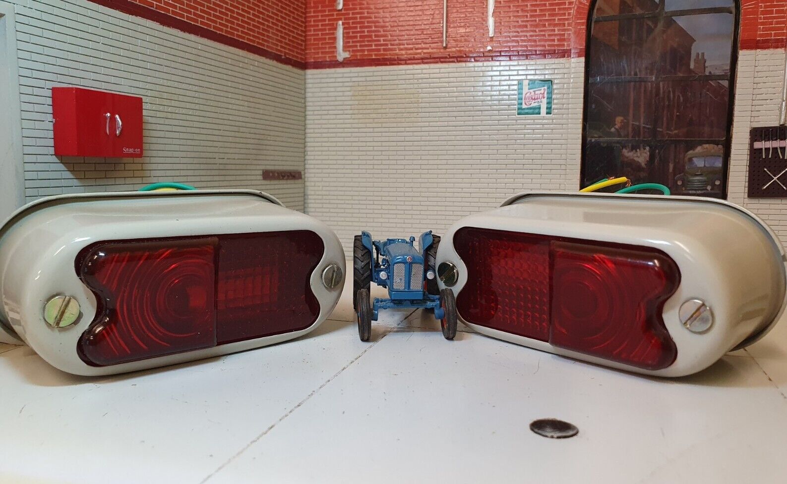 Fordson Major Butlers Reproduction Rear Brake and Tail Lights (Pair ...