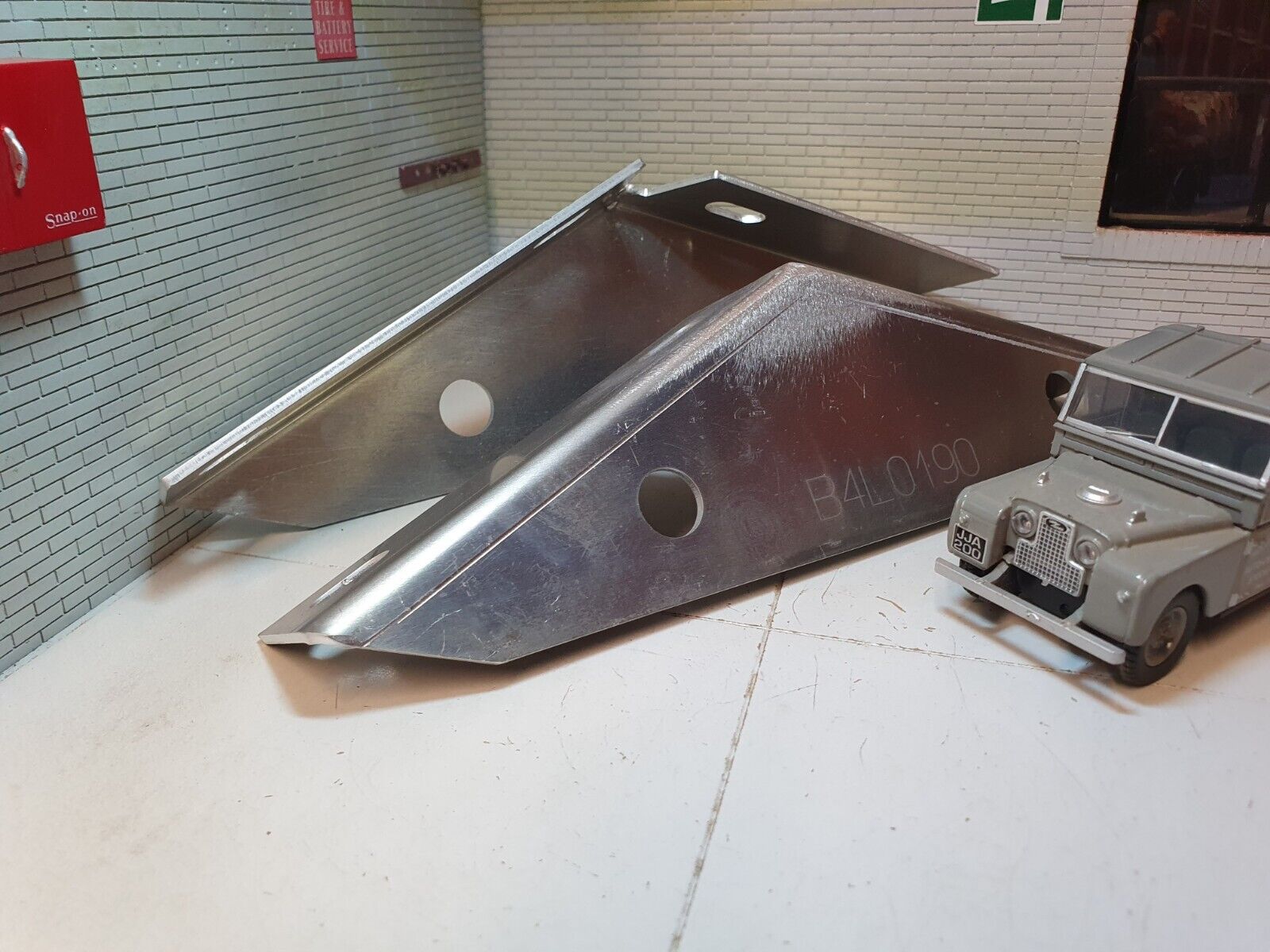Land Rover Series 1 Bulkhead Wing Brackets 303867 303868 1954-58 ...