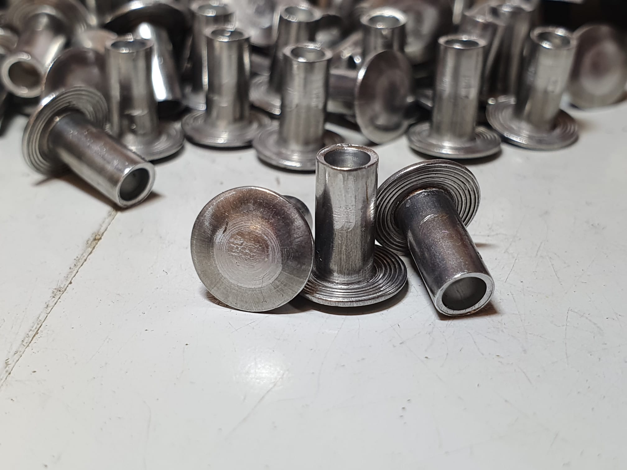 Aluminium Semi-Tubular Truss Head Rivets 3/16" Diameter (choice of len ...