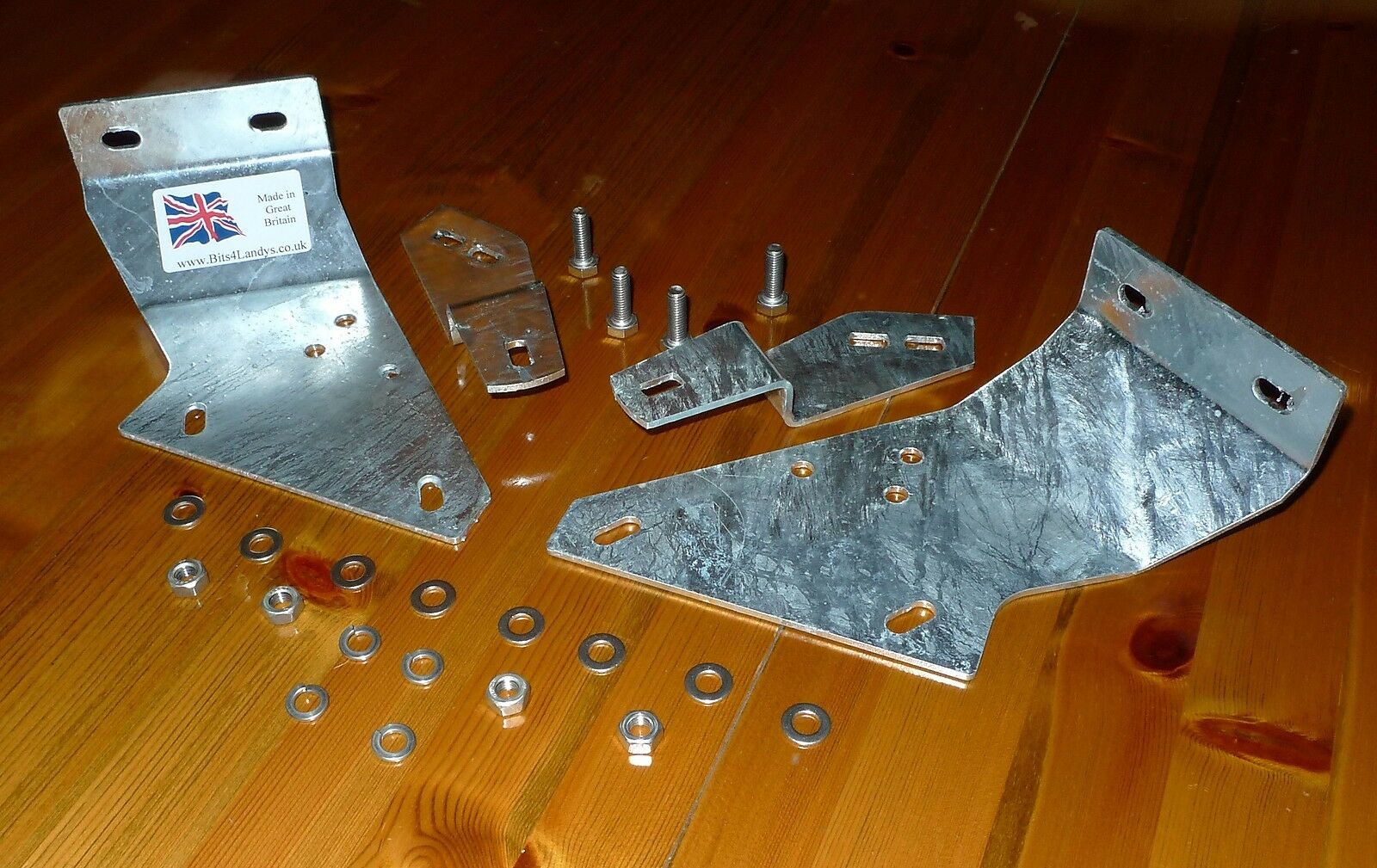 Bulkhead / Inner Wing Brackets SET Hot Dip Galvanised for Land Rover D ...