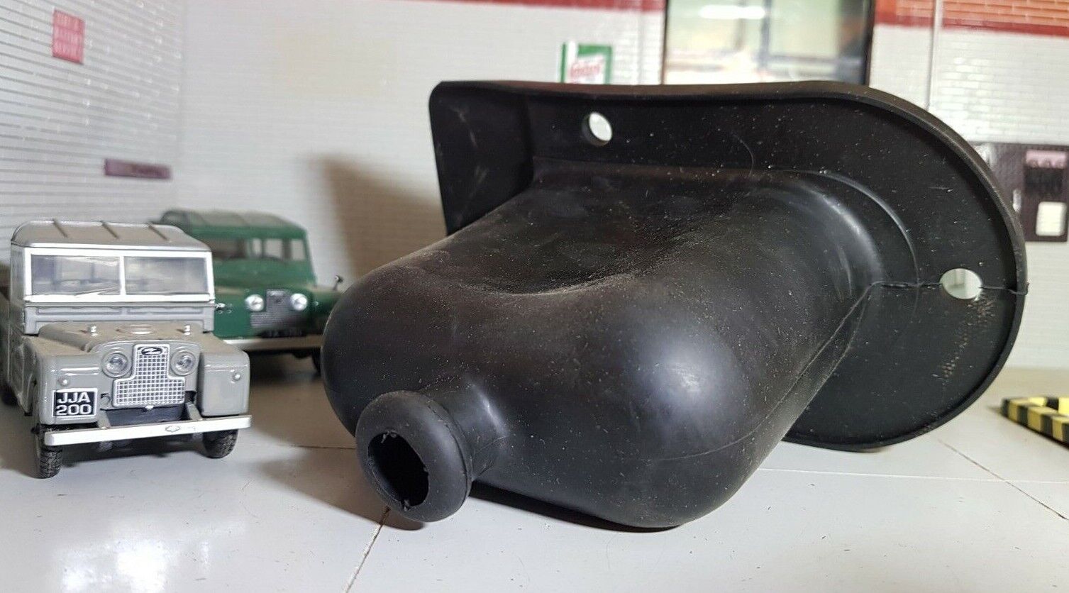 Land Rover Transfer Box Lever Rubber Gaiter 338871 – Emberton Imperial